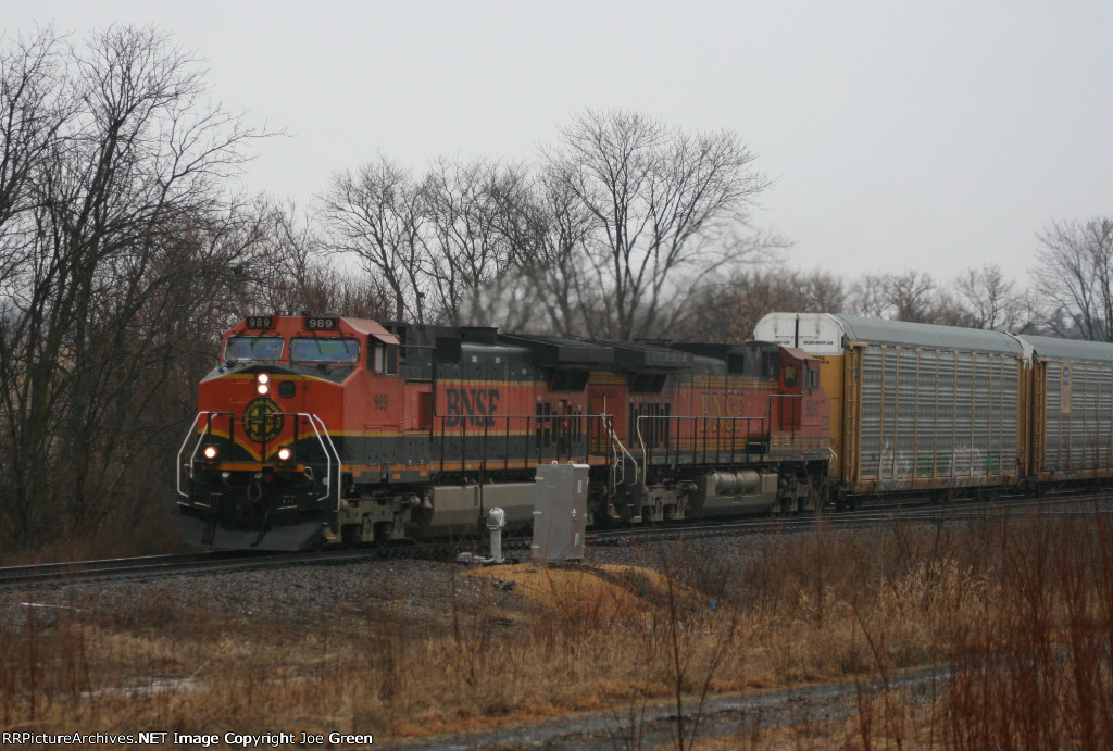BNSF 989